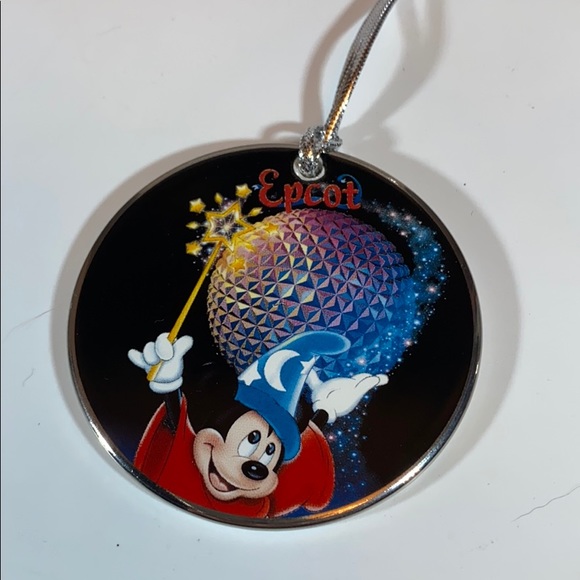 Disney | Holiday | 20 Epcot Ceramic Disc Ornament | Poshmark